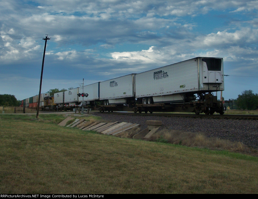 UP 8497 DPU on eastbound UP intermodal train